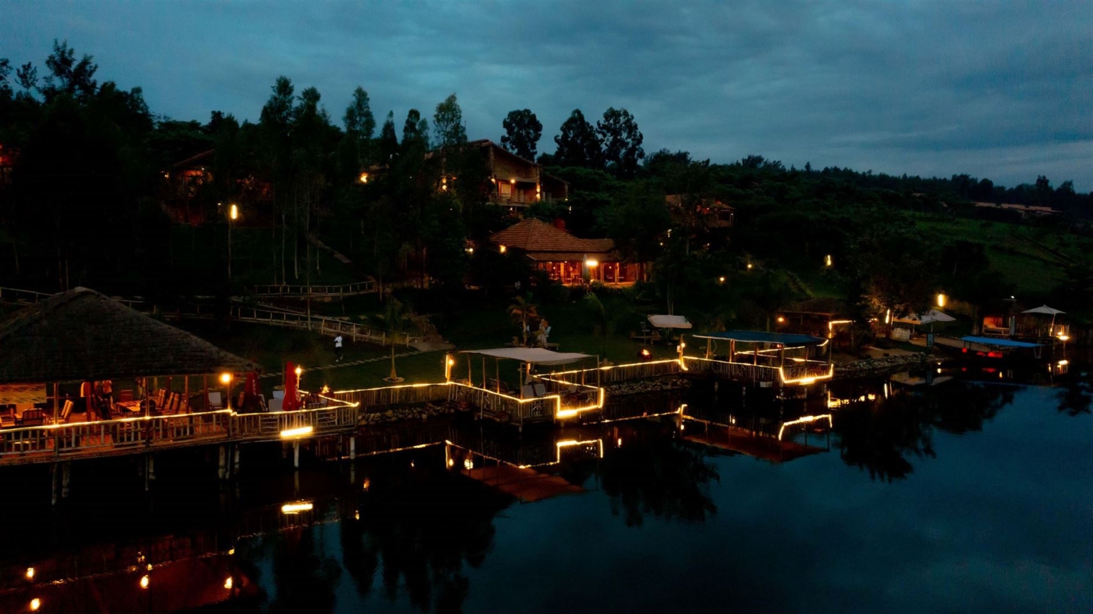 Vintage Cottage Rwanda | Budget Eco-Lodge by Lake Muhazi